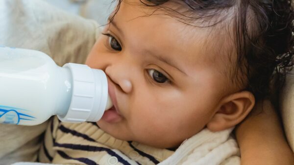 Hoeveel flesvoeding heeft mijn kindje nodig?