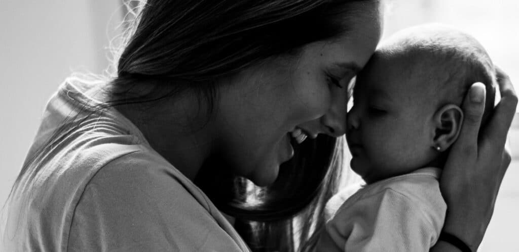 Hechten en los leren laten - How About Mom
