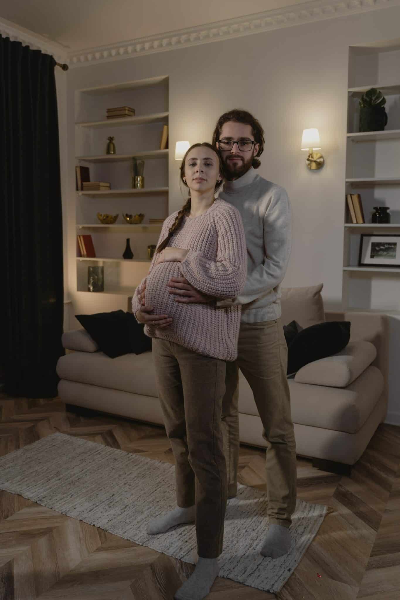 De ergste (en grappigste) stockfoto's van zwangeren en moeders